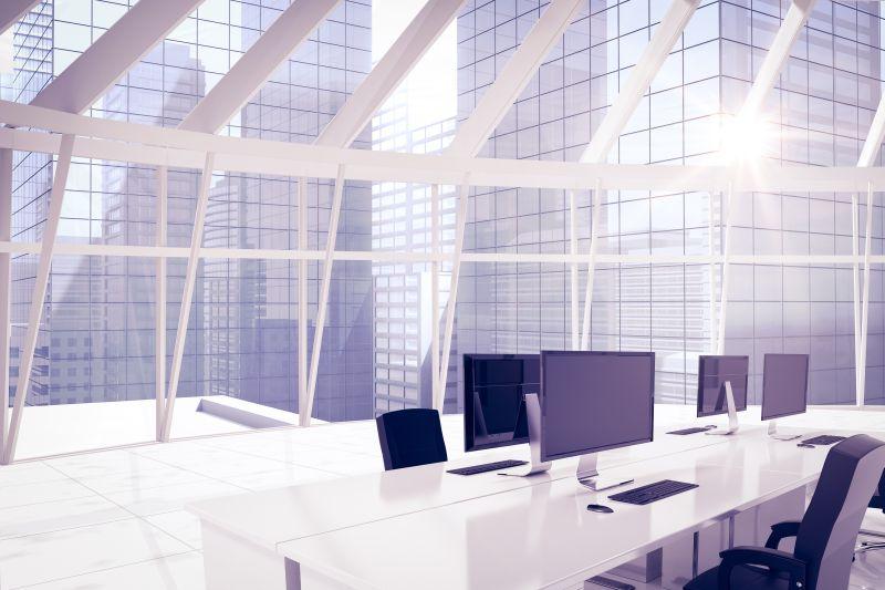 现代空旷视线开阔的办公室图片-现代空旷落地窗办公室素材-高清图片-摄影照片-寻图免费打包下载